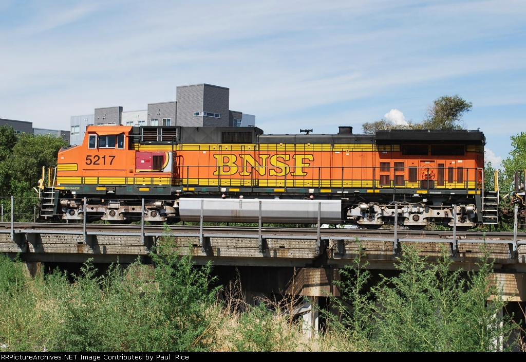 BNSF 5217